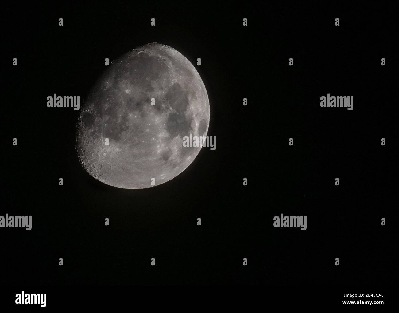 Photo of the Moon, Moonlight details, craters close-up ...