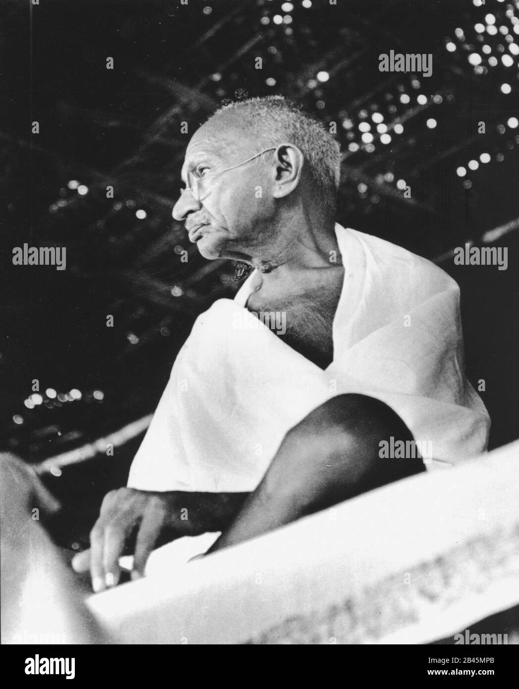 Mahatma Gandhi sitting at Constructive Workers Conference, Madras ...