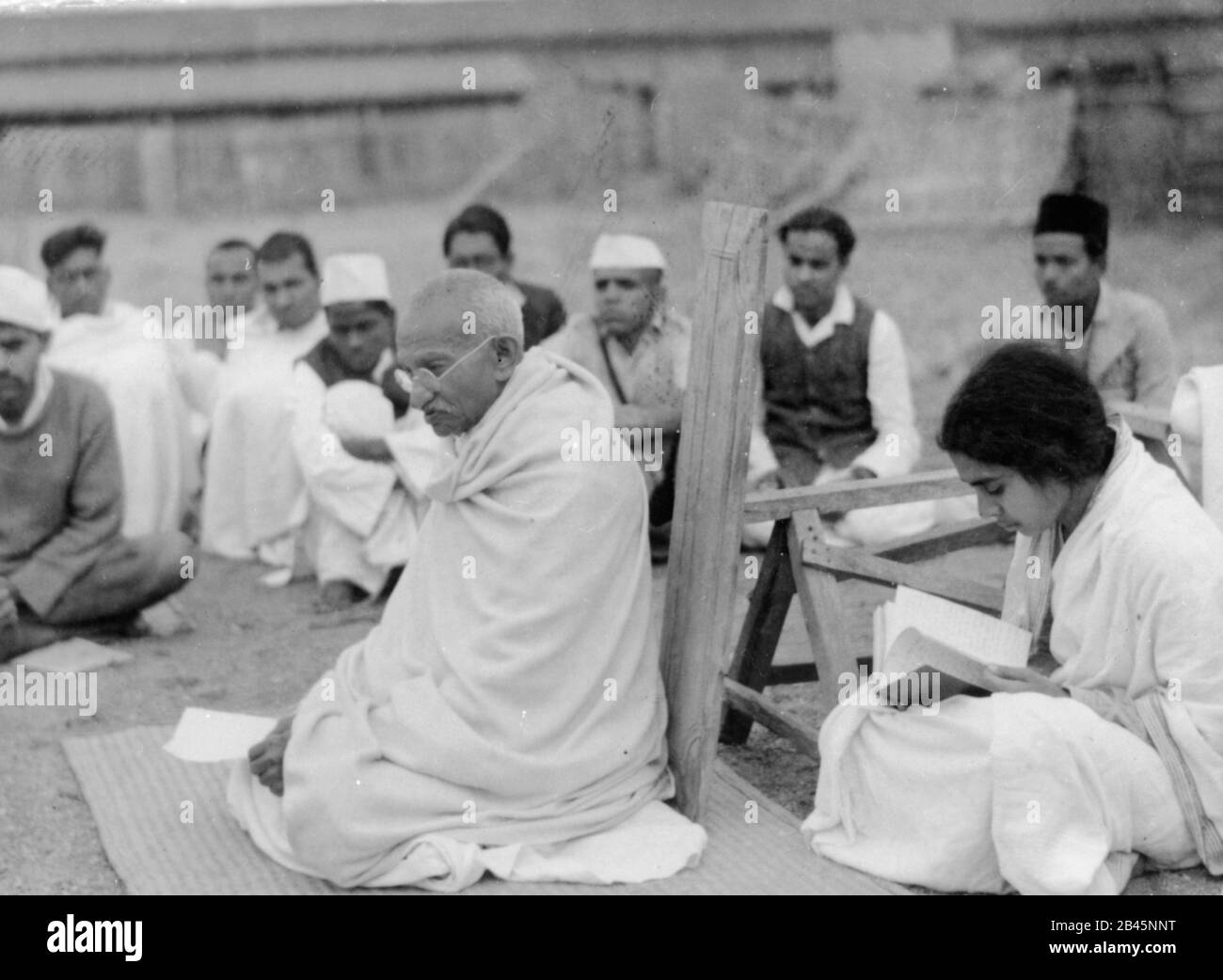 Indian nationalist leader mahatma hi-res stock photography and images ...