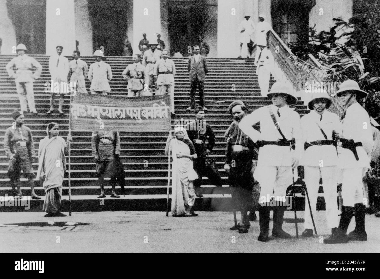 Protesting against police Black and White Stock Photos & Images - Alamy