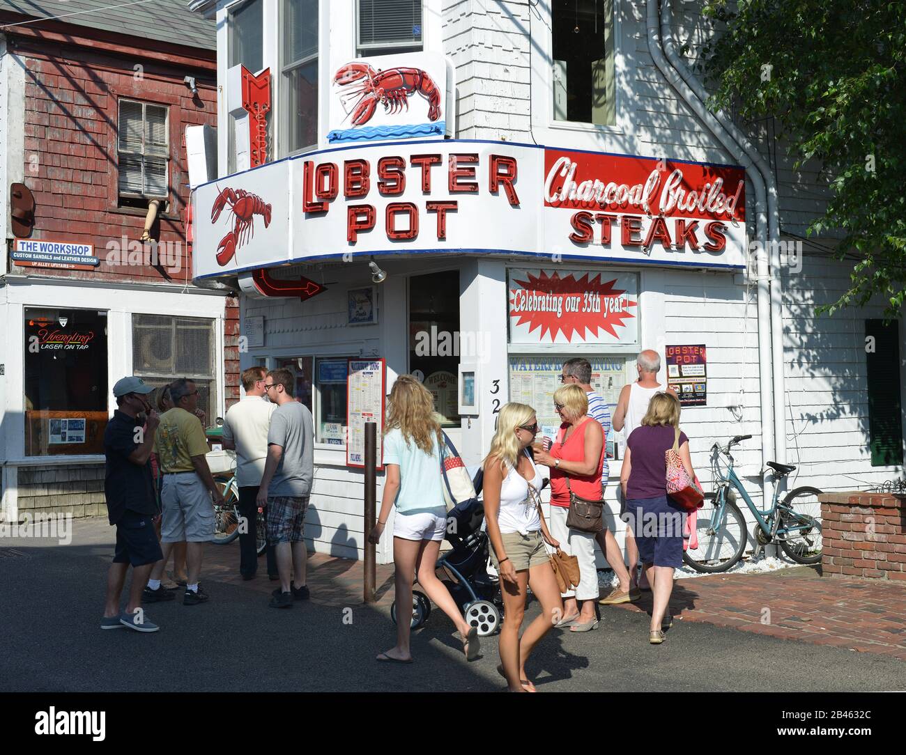 ´Lobster Pot´, Commercial Street, Provincetown, Cape Cod, Massachusetts ...