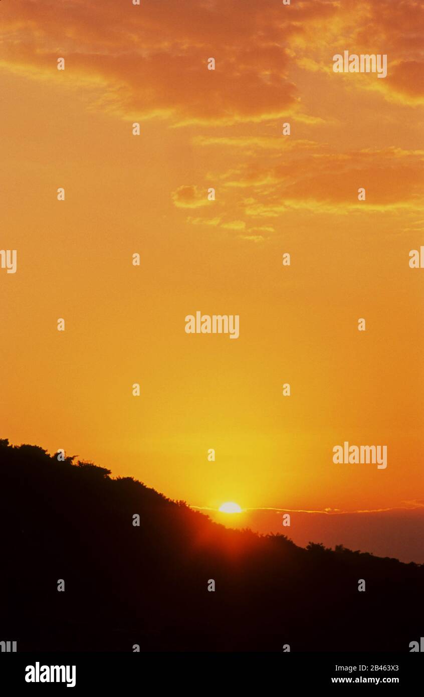 Sunset in india hi-res stock photography and images - Alamy