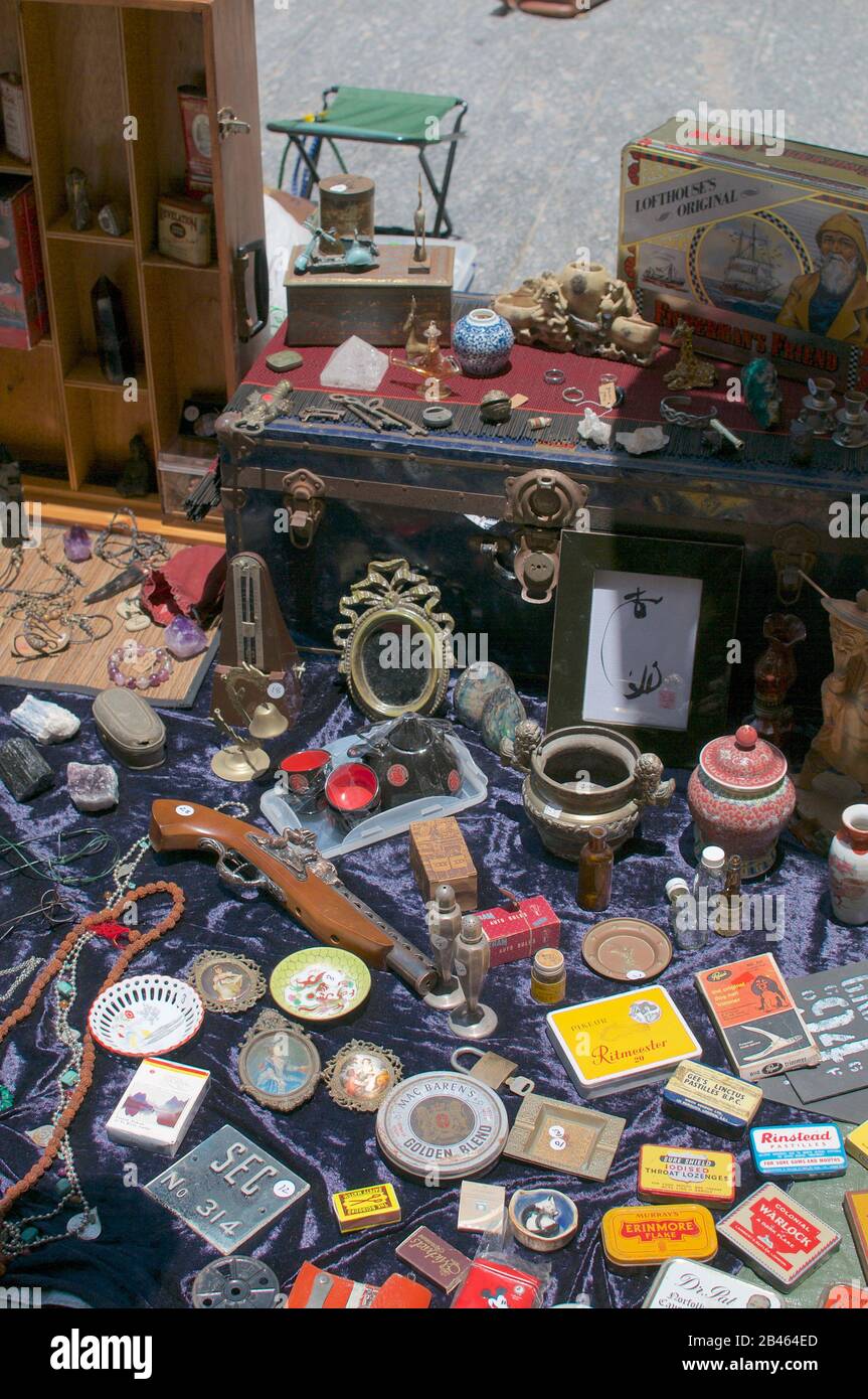 Australia gun shop hi-res stock photography and images - Alamy