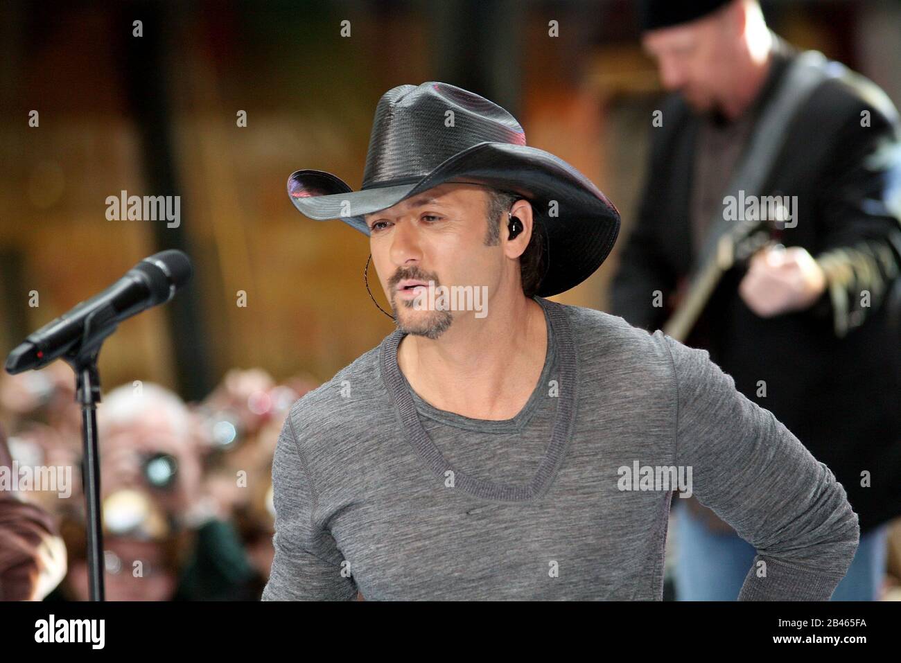 New York, NY, USA. 23 October, 2009. Tim McGraw, performs at NBC's ...