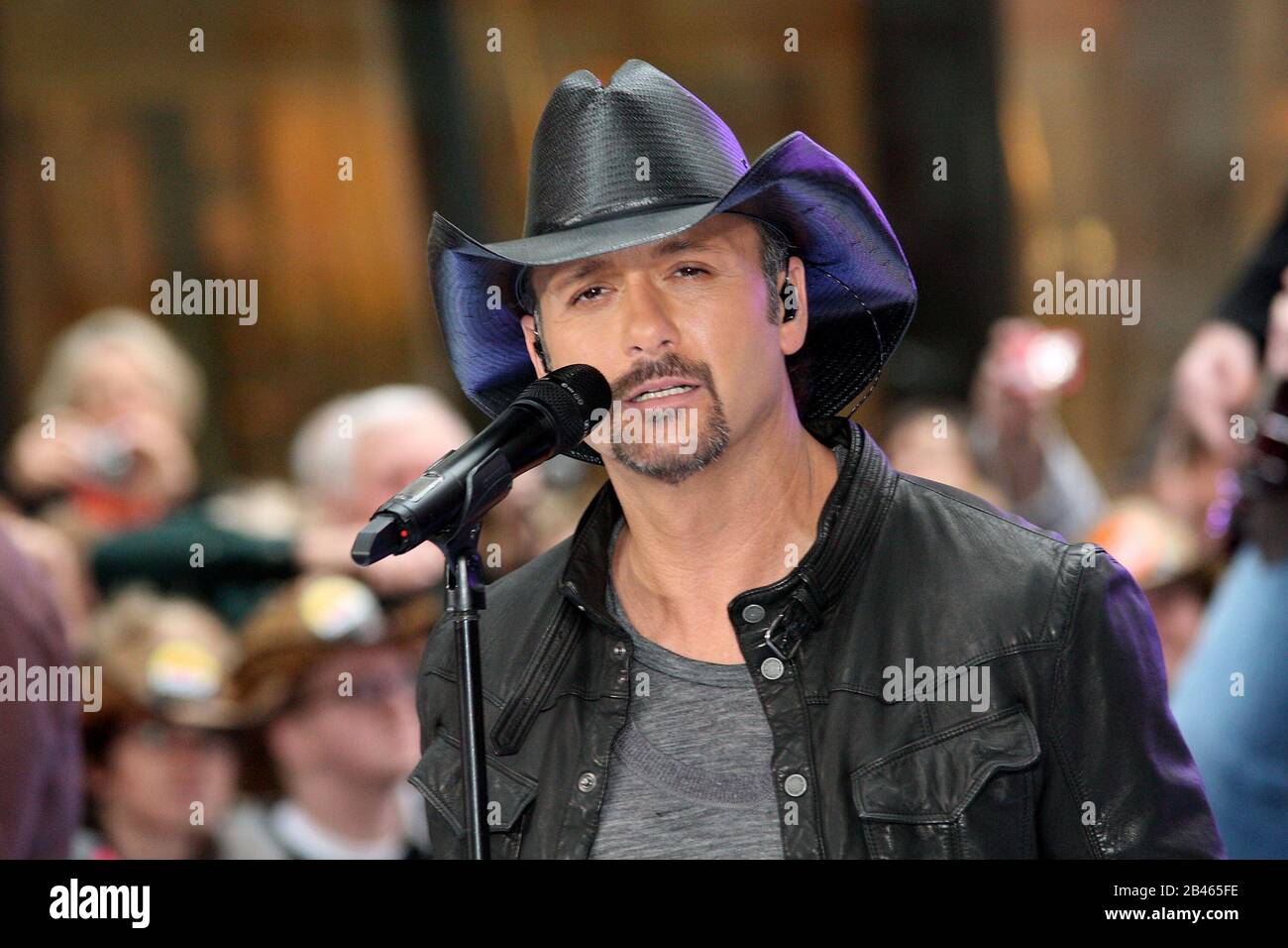 New York, NY, USA. 23 October, 2009. Tim McGraw, performs at NBC's ...