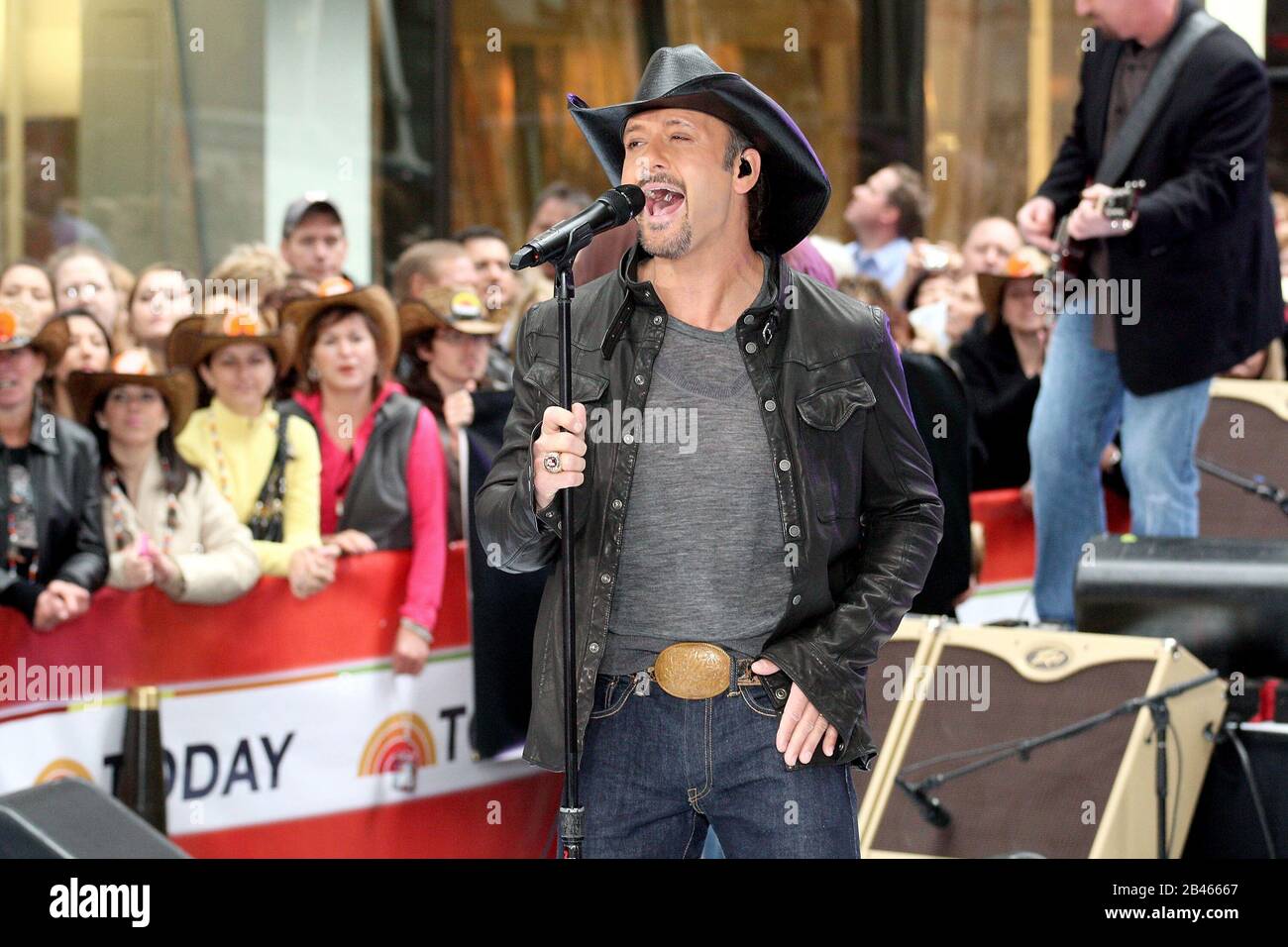 New York, NY, USA. 23 October, 2009. Tim McGraw, performs at the NBC's ...