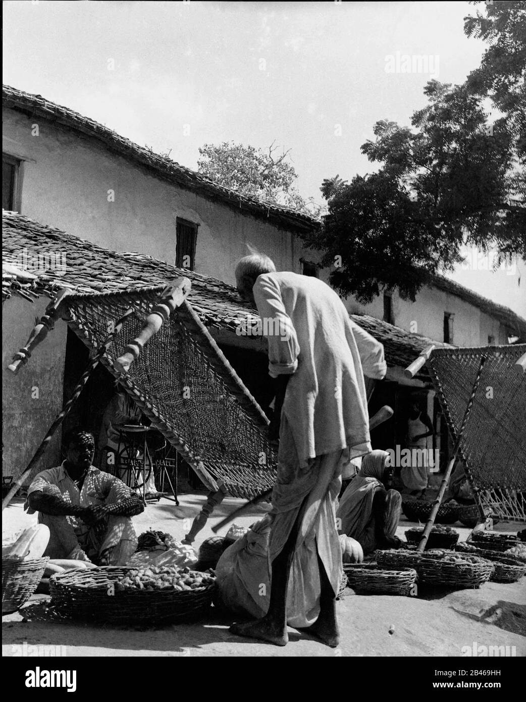 Old Indian Village Man Pradesh High Resolution Stock Photography and ...