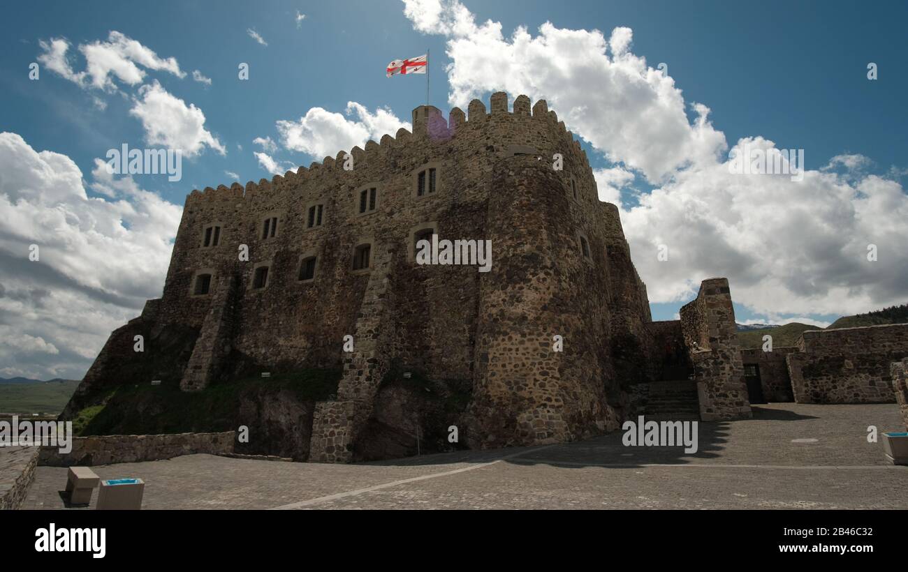Medieval castle complex hi-res stock photography and images - Alamy