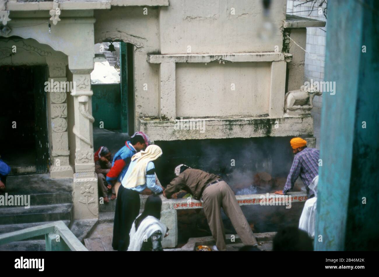 Manikaran hot spring hi-res stock photography and images - Alamy
