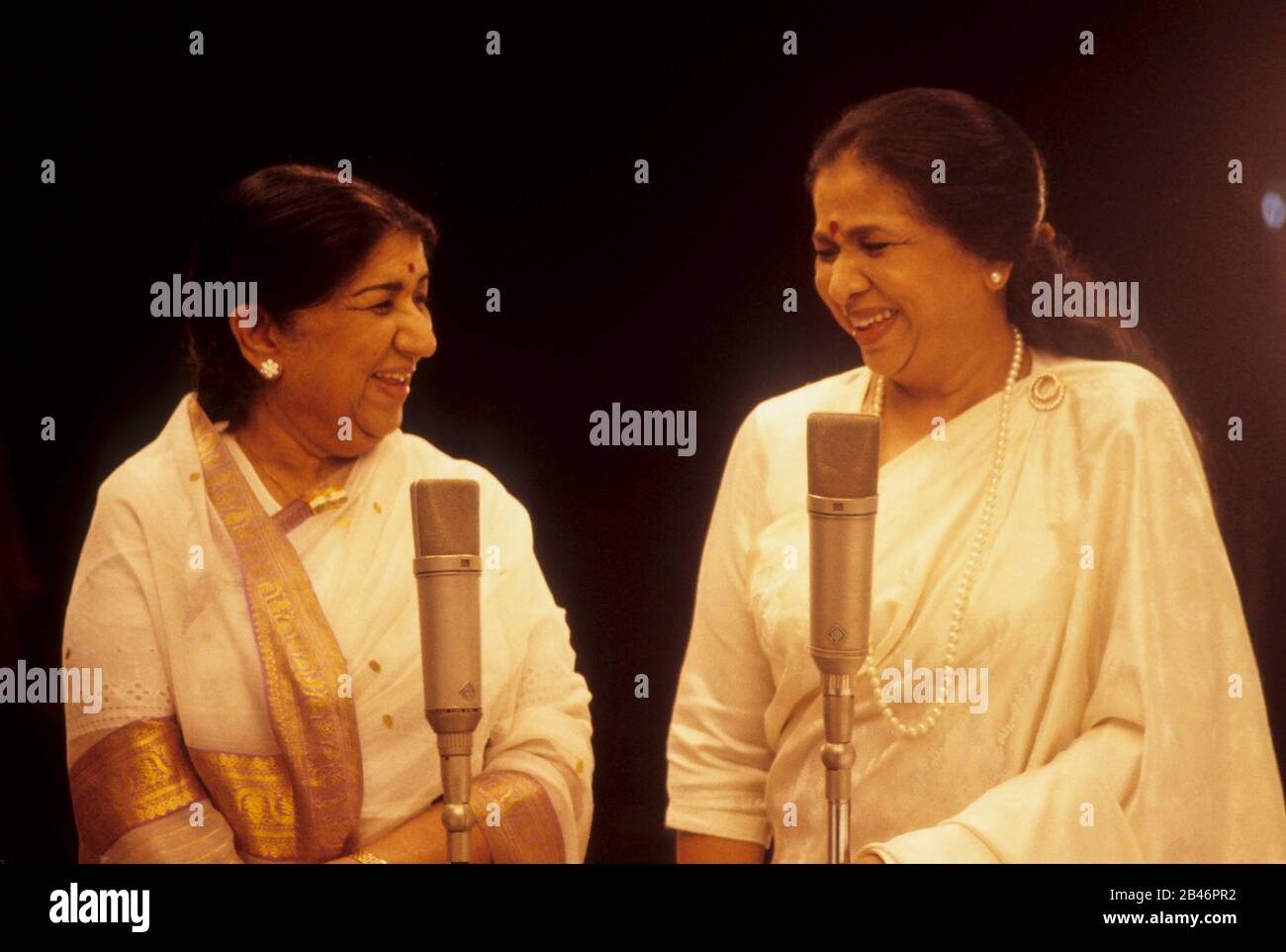 Lata Mangeshkar Wallpaper