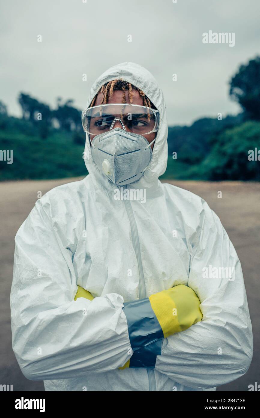 Infection protection suit hi-res stock photography and images - Alamy