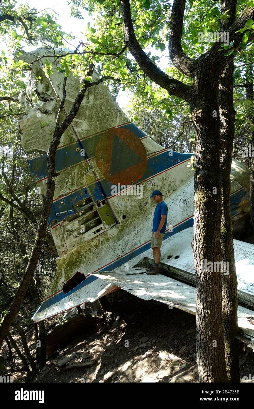 DC-6 airplane wreckage.Crashed 19/07/1986 fighting a big fire near ...