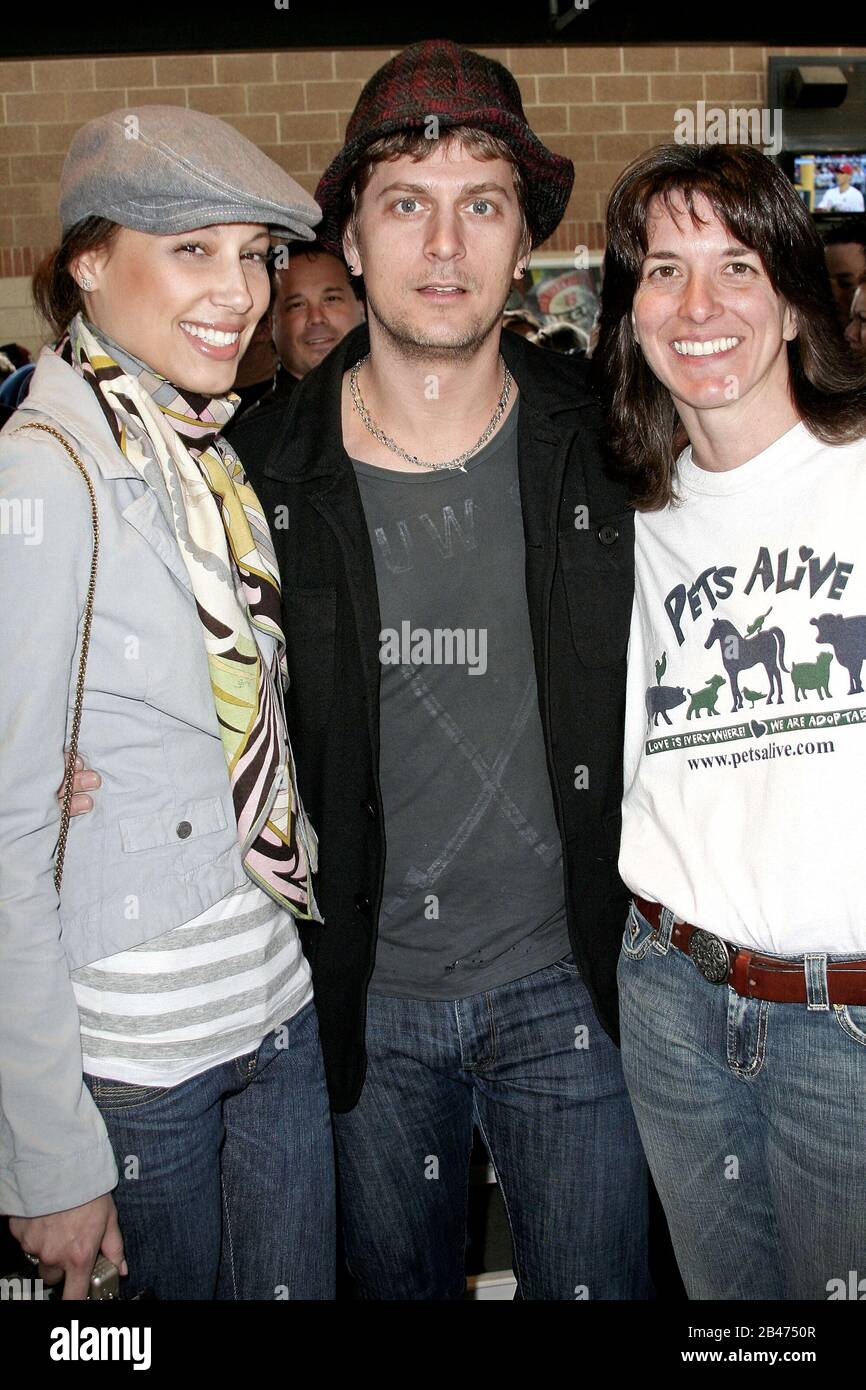 New York, NY, USA. 2 May, 2009. Marisol Thomas, musician, Rob Thomas ...