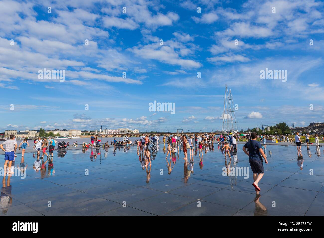 BORDEAUX, FRANCE - AUGUST 11: The Famous Bordeaux water mirror full of ...