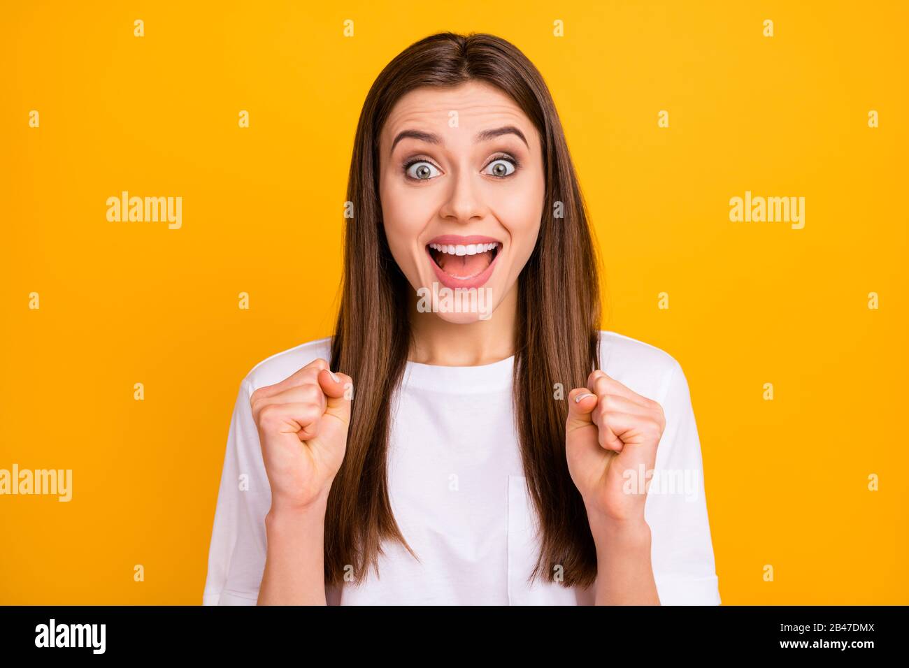 Closeup photo of crazy pretty lady long perfect hairstyle listen ...
