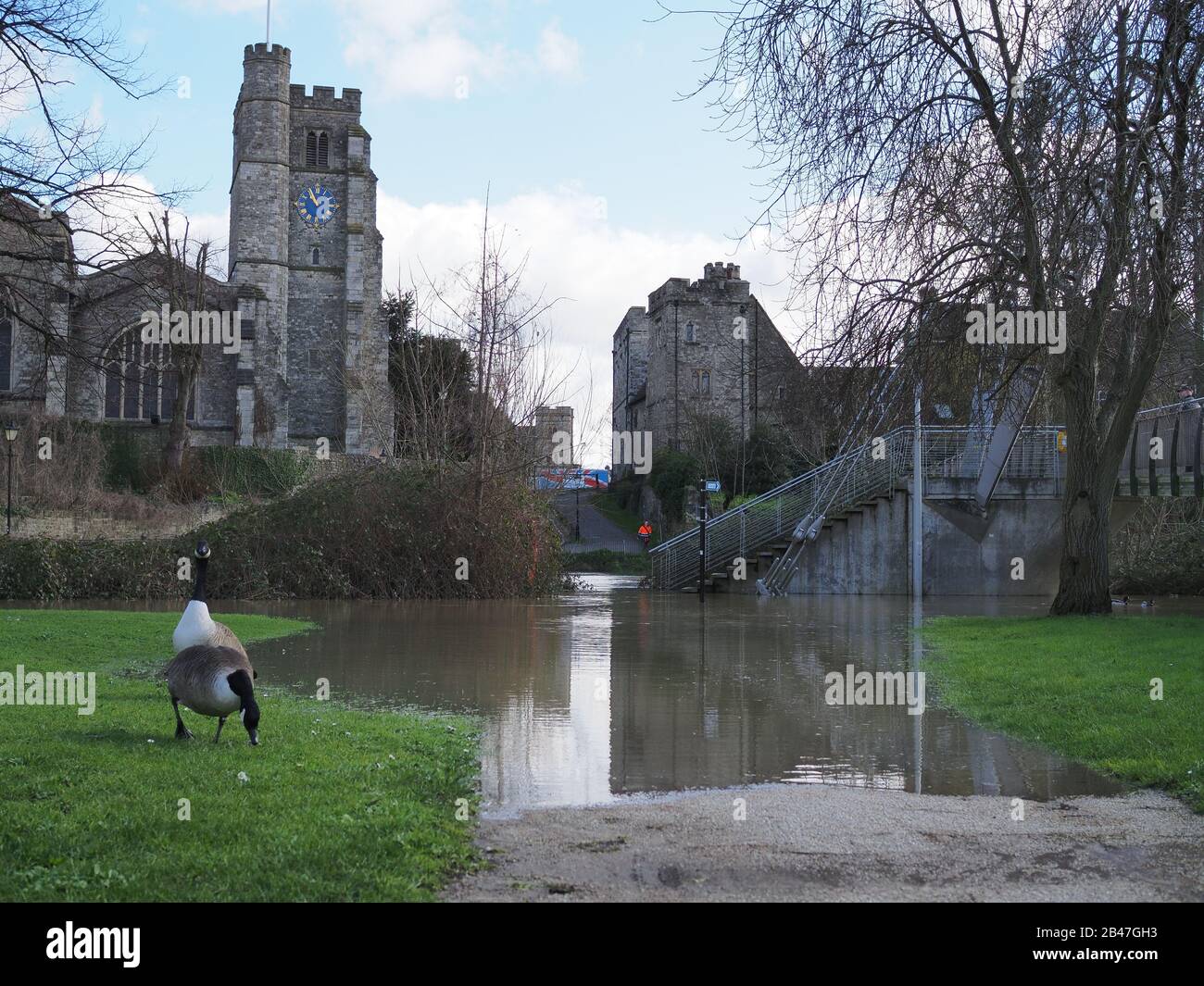 Maidstone, Kent, UK. 6th Mar 2020. UK Weather: Flooding in Maidstone ...