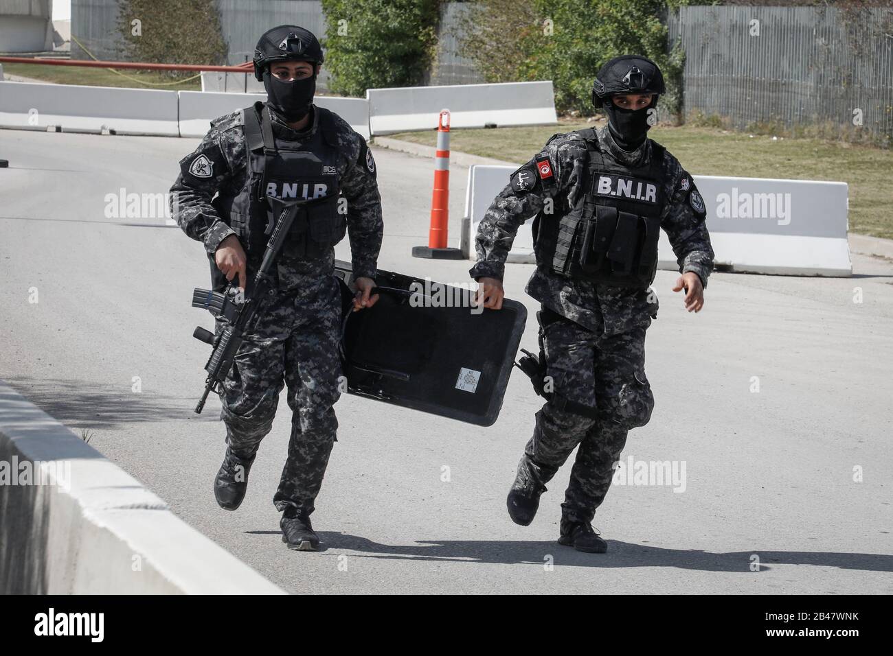 Anti terrorism unit hi-res stock photography and images - Alamy