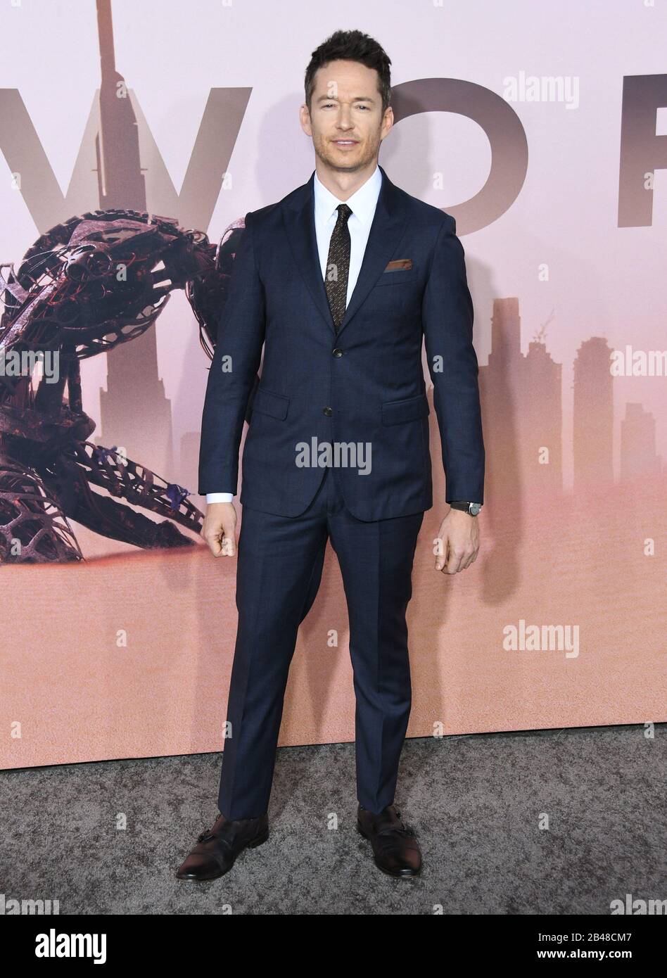 Simon quarterman westworld hi-res stock photography and images - Alamy