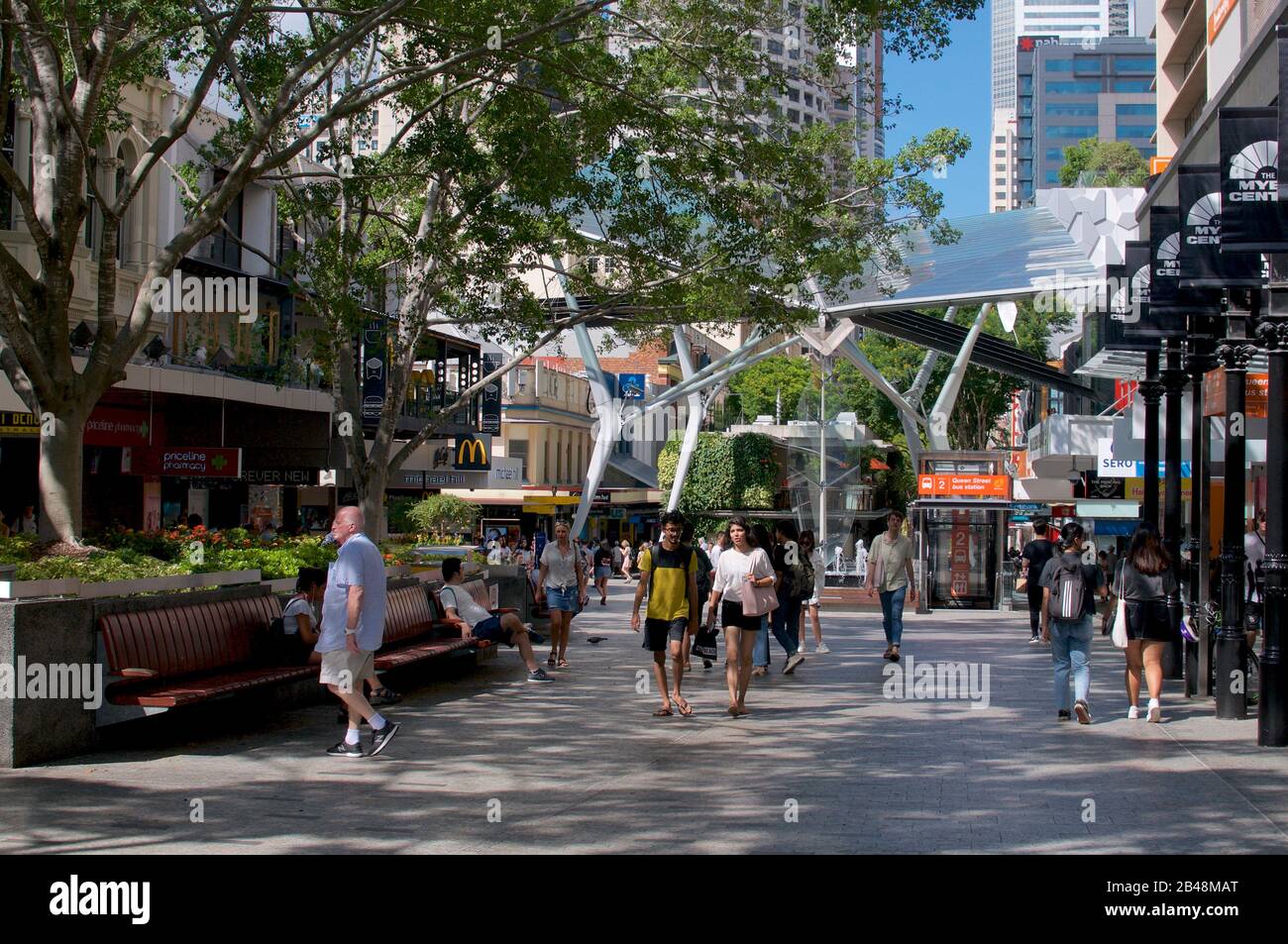 Pedestrian mall walking hi-res stock photography and images - Alamy