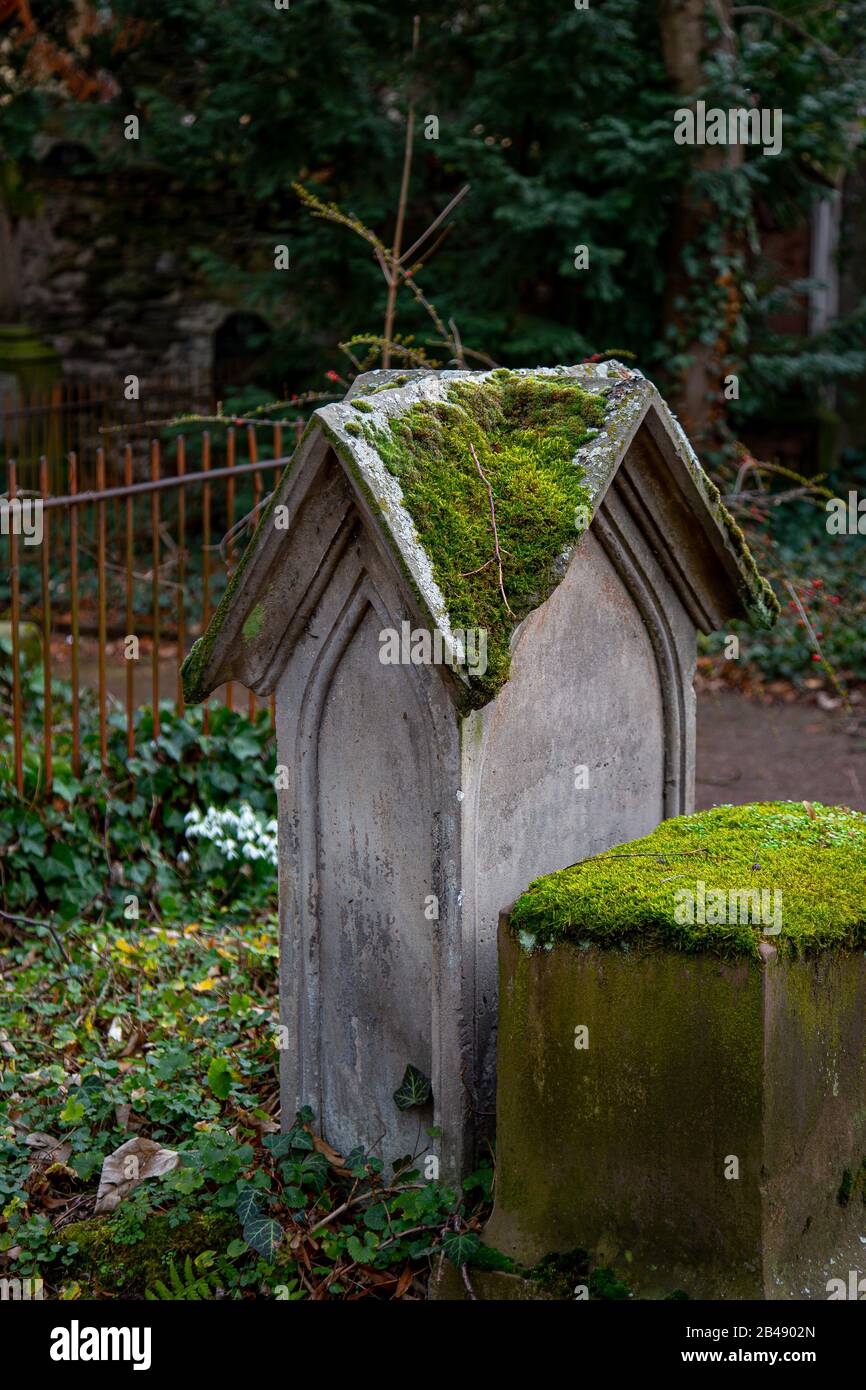 Former cemetery hi-res stock photography and images - Alamy