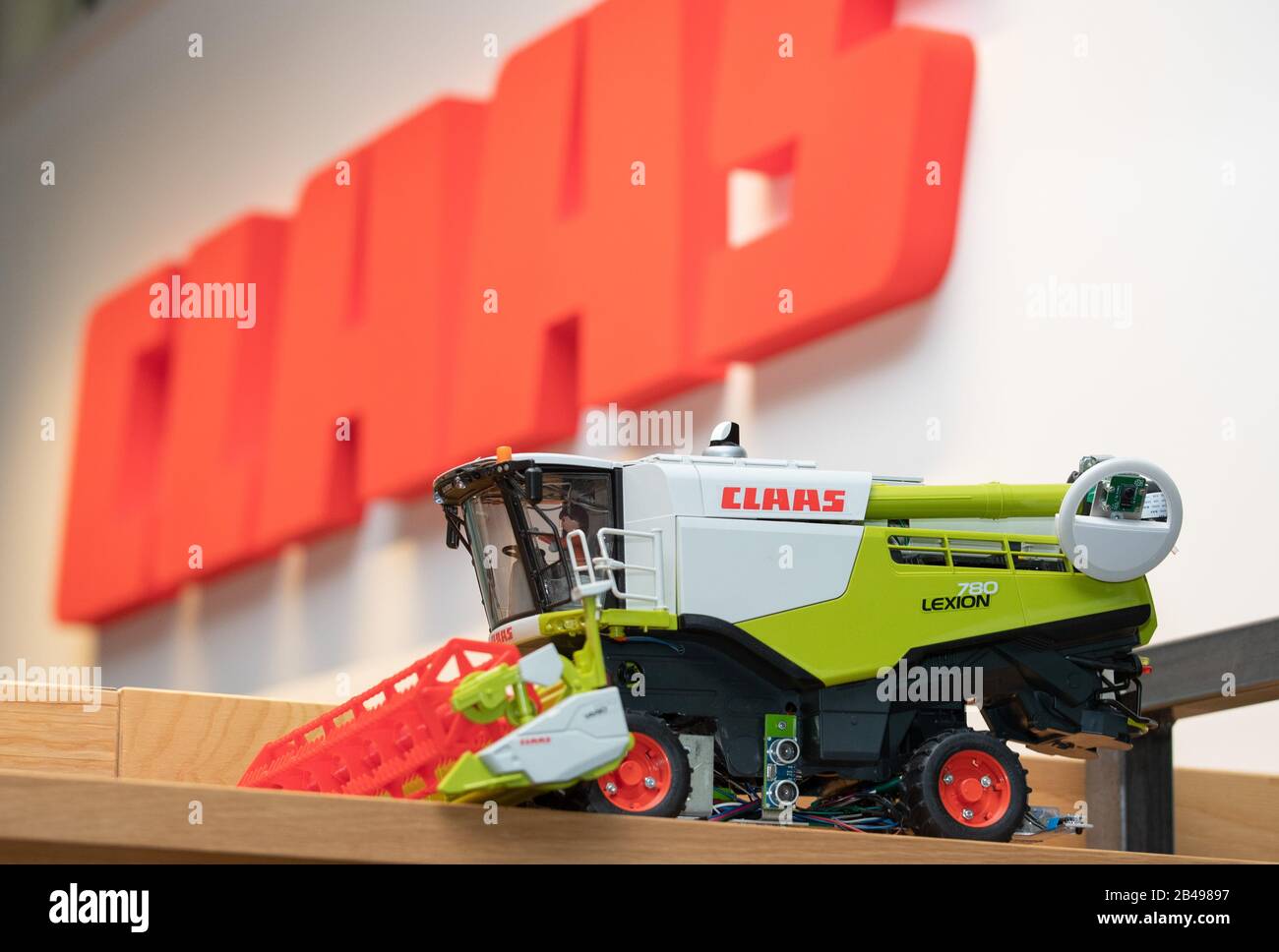 Harsewinkel, Germany. 06th Mar, 2020. A model of a Lexion combine ...