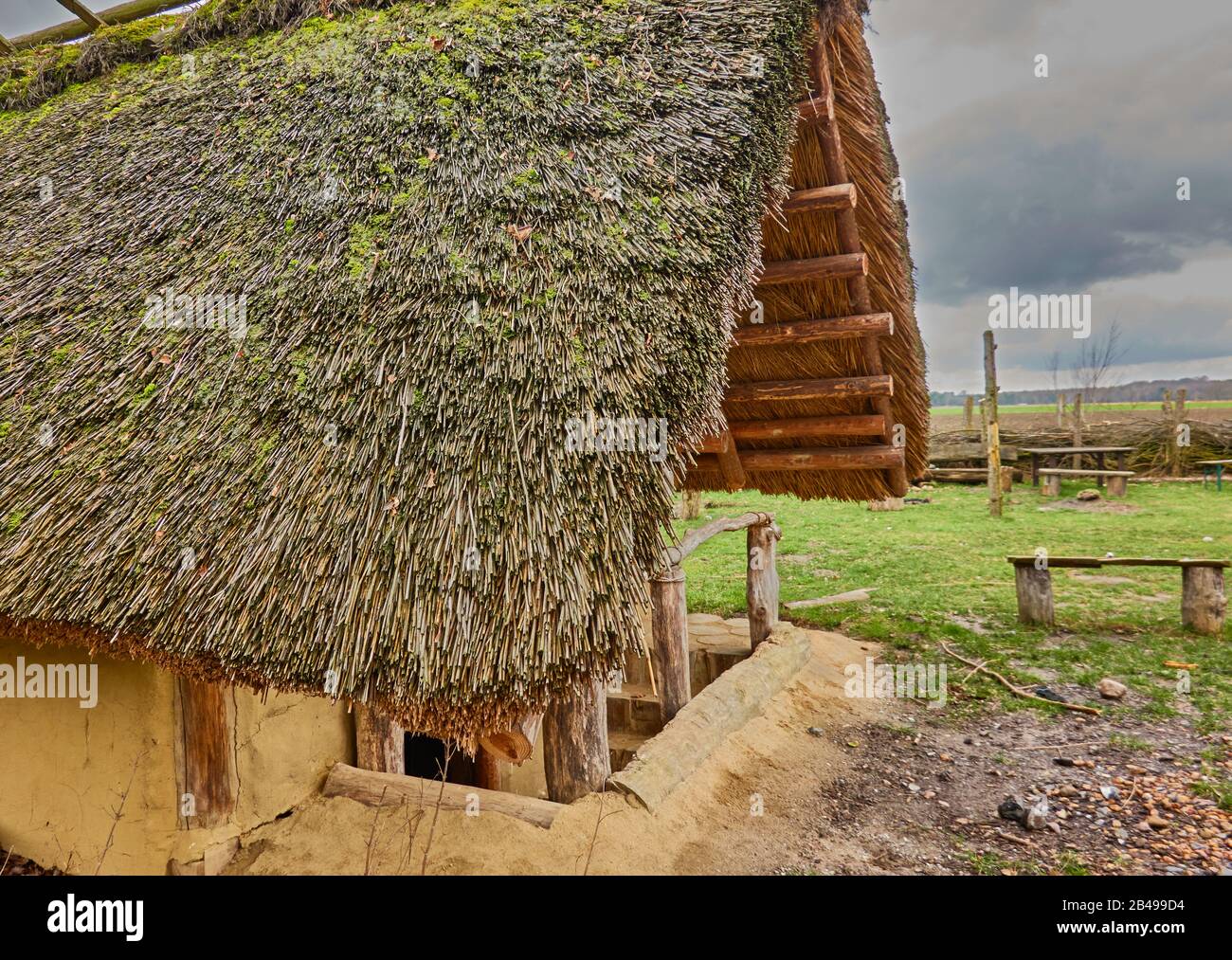 Ground deep house hi-res stock photography and images - Alamy