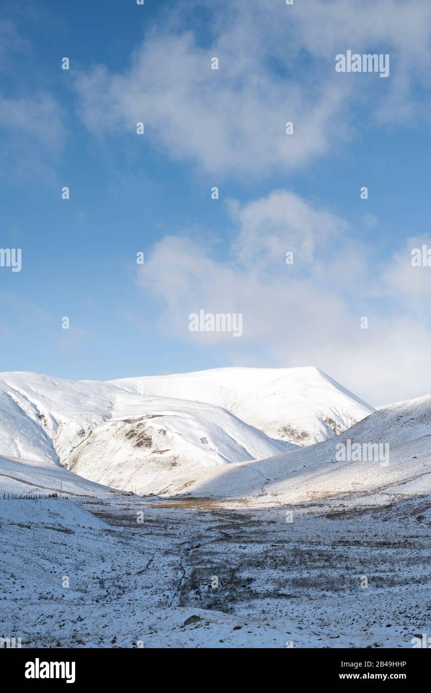 Pass snow hi-res stock photography and images - Alamy