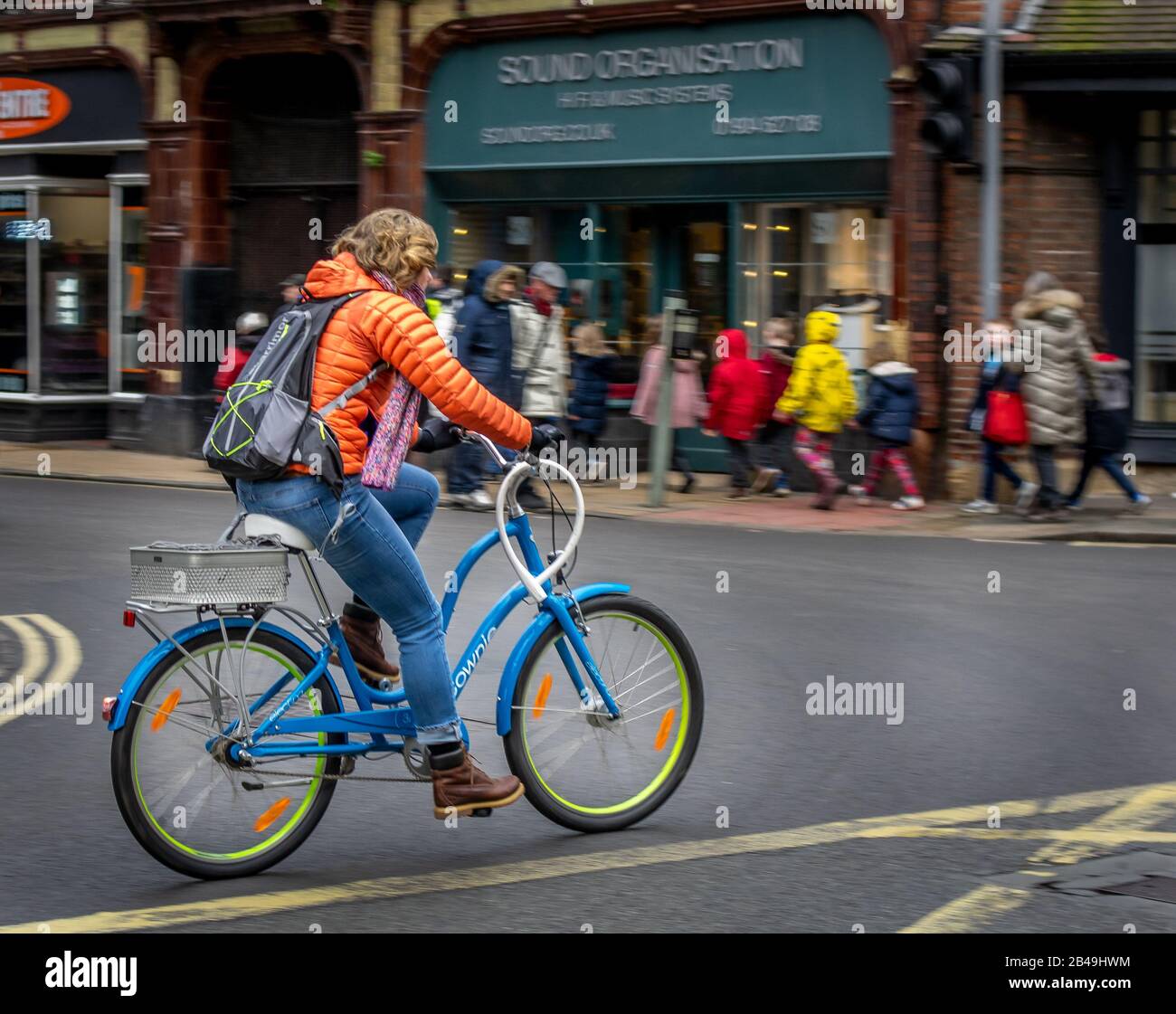 Bicycle riding through pedestrians hi-res stock photography and images ...