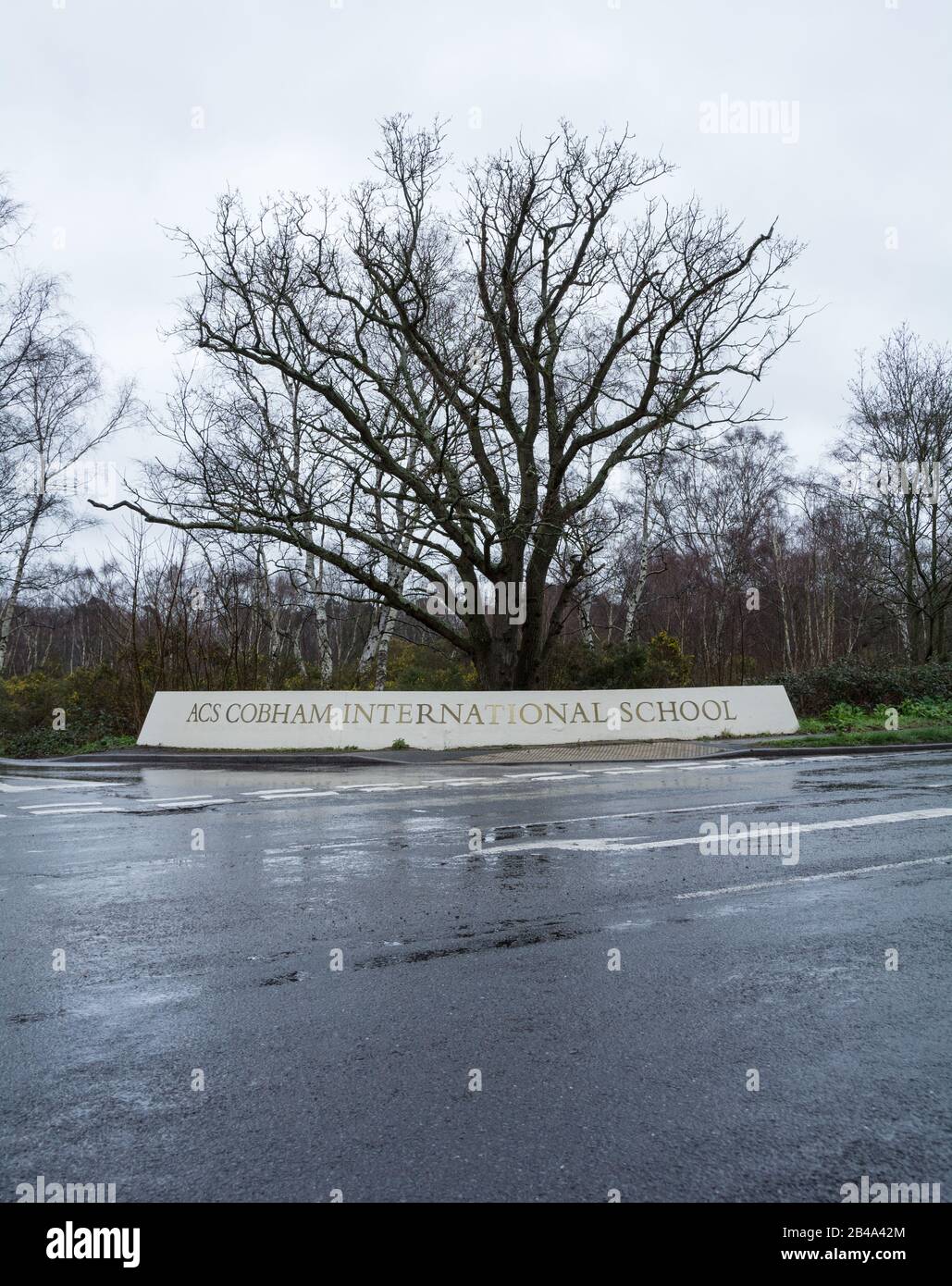 Entrance to ACS Cobham International School Portsmouth Road, Hersham ...