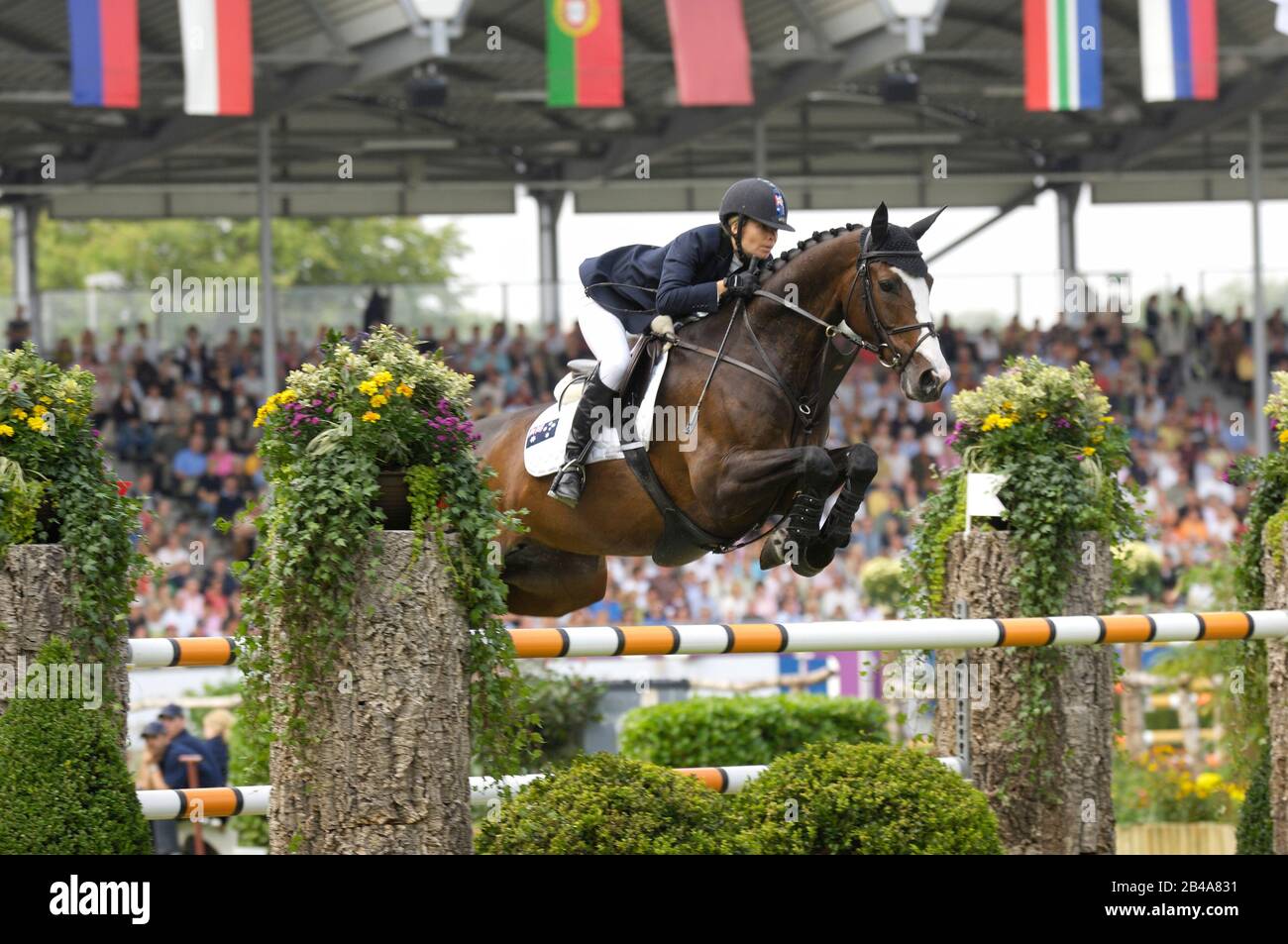 Edwina Alexander (AUS) riding Isovlas Pialotta, World Equestrian Games ...
