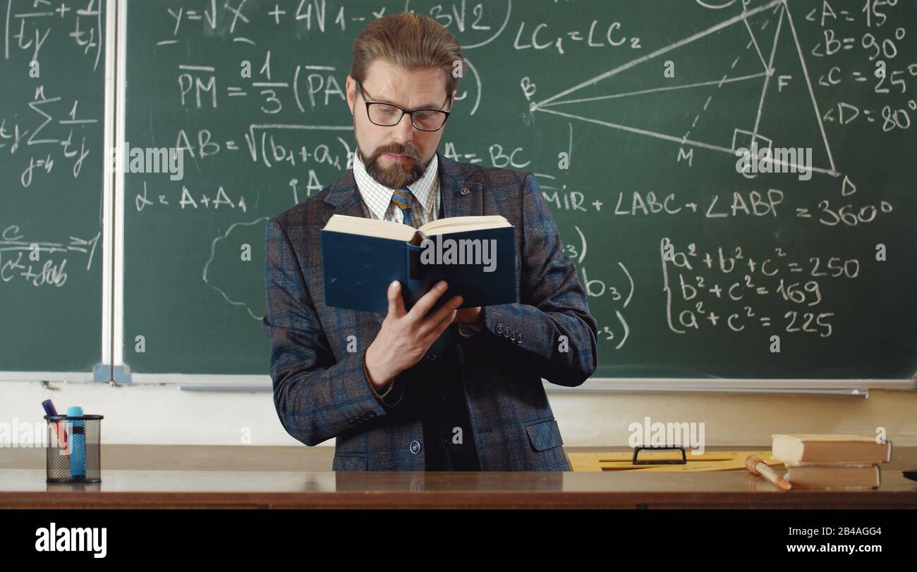 Maths equations book hi-res stock photography and images - Alamy