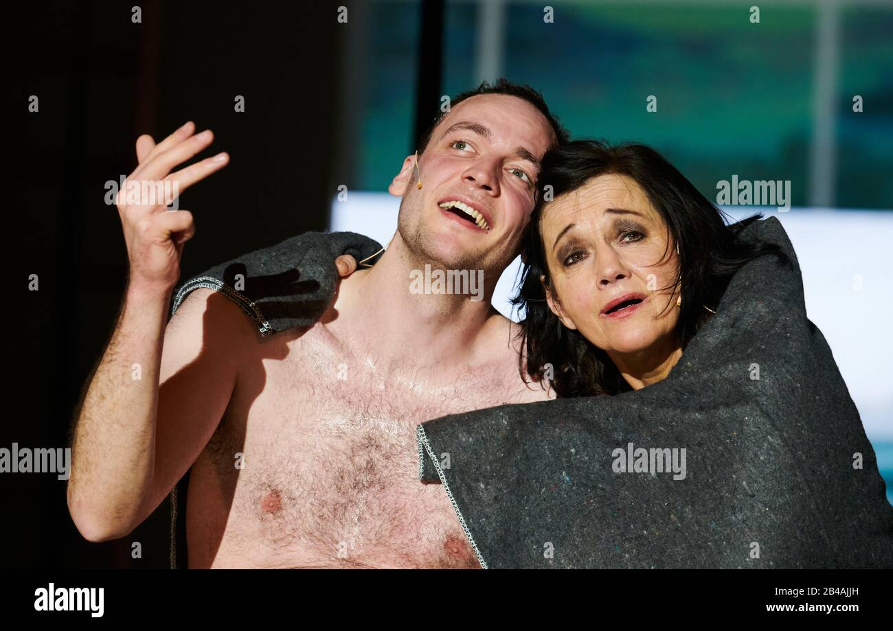 Berlin, Germany. 06th Mar, 2020. The theater actors Almut Zilcher (r ...