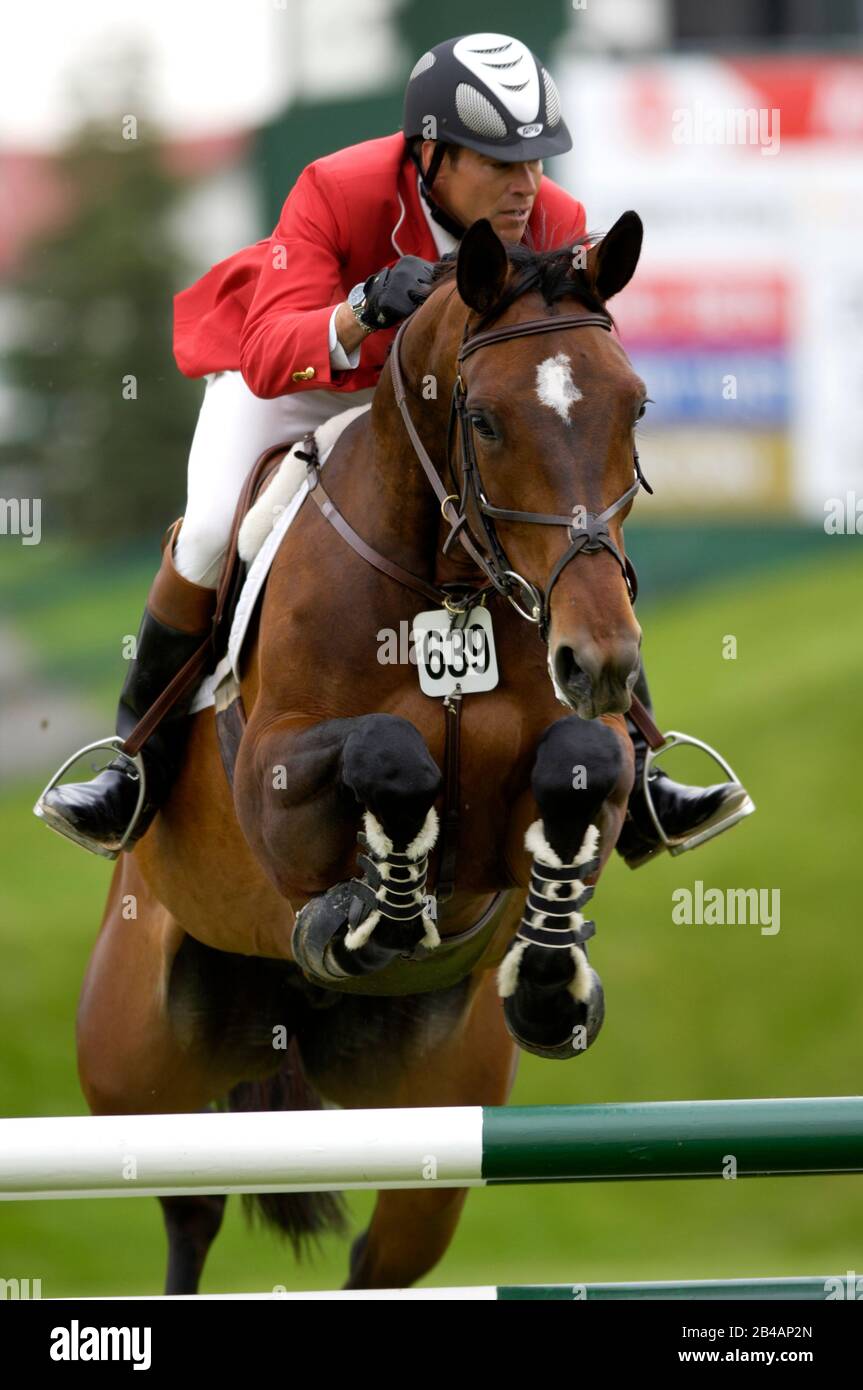 Trans Canada Parcours du Chasse - Chris Pratt (CAN) riding Bequia at ...