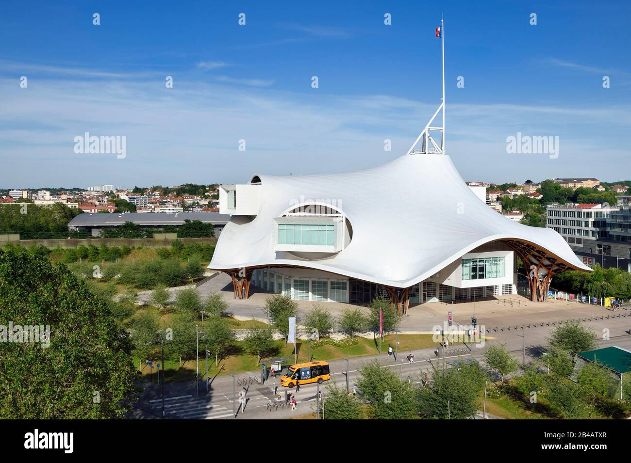 France, Moselle, Metz, Amphitheatre district, Centre Pompidou Metz, art ...