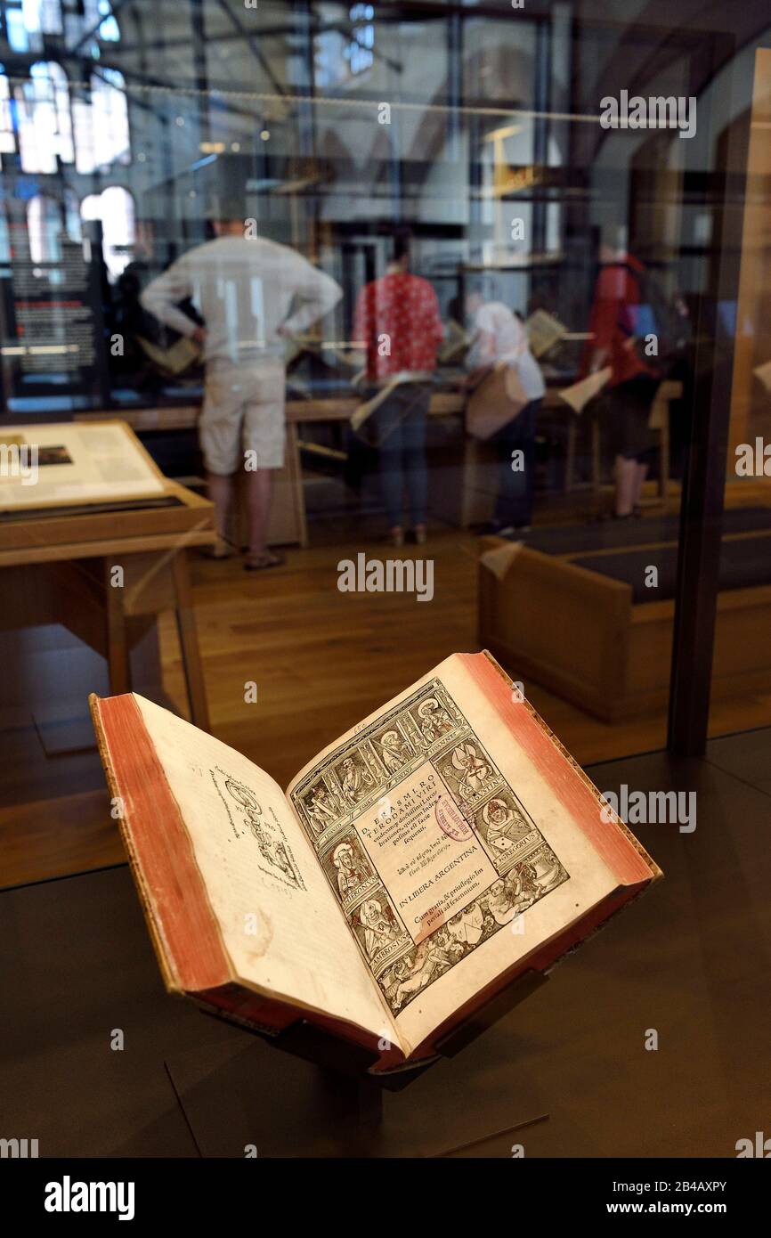 Personal library hi-res stock photography and images - Alamy