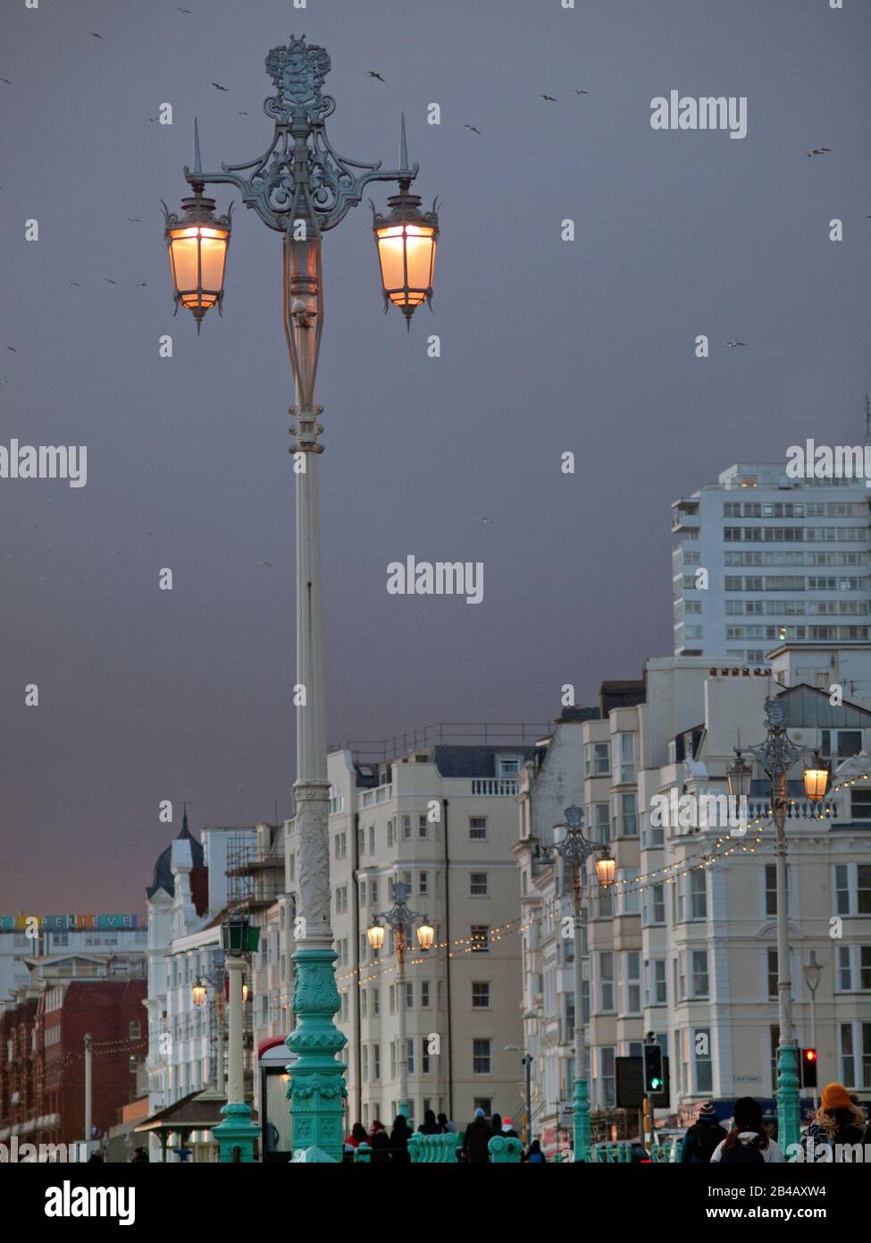 Street lamps on the Brighton seafront Stock Photo - Alamy