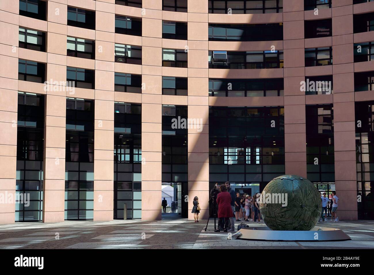 Louise weiss building agora hi-res stock photography and images - Alamy