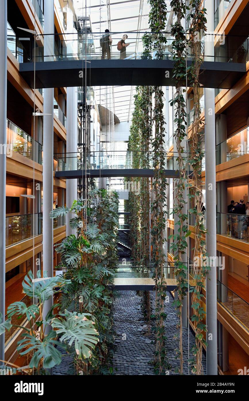 200 meters long hi-res stock photography and images - Alamy