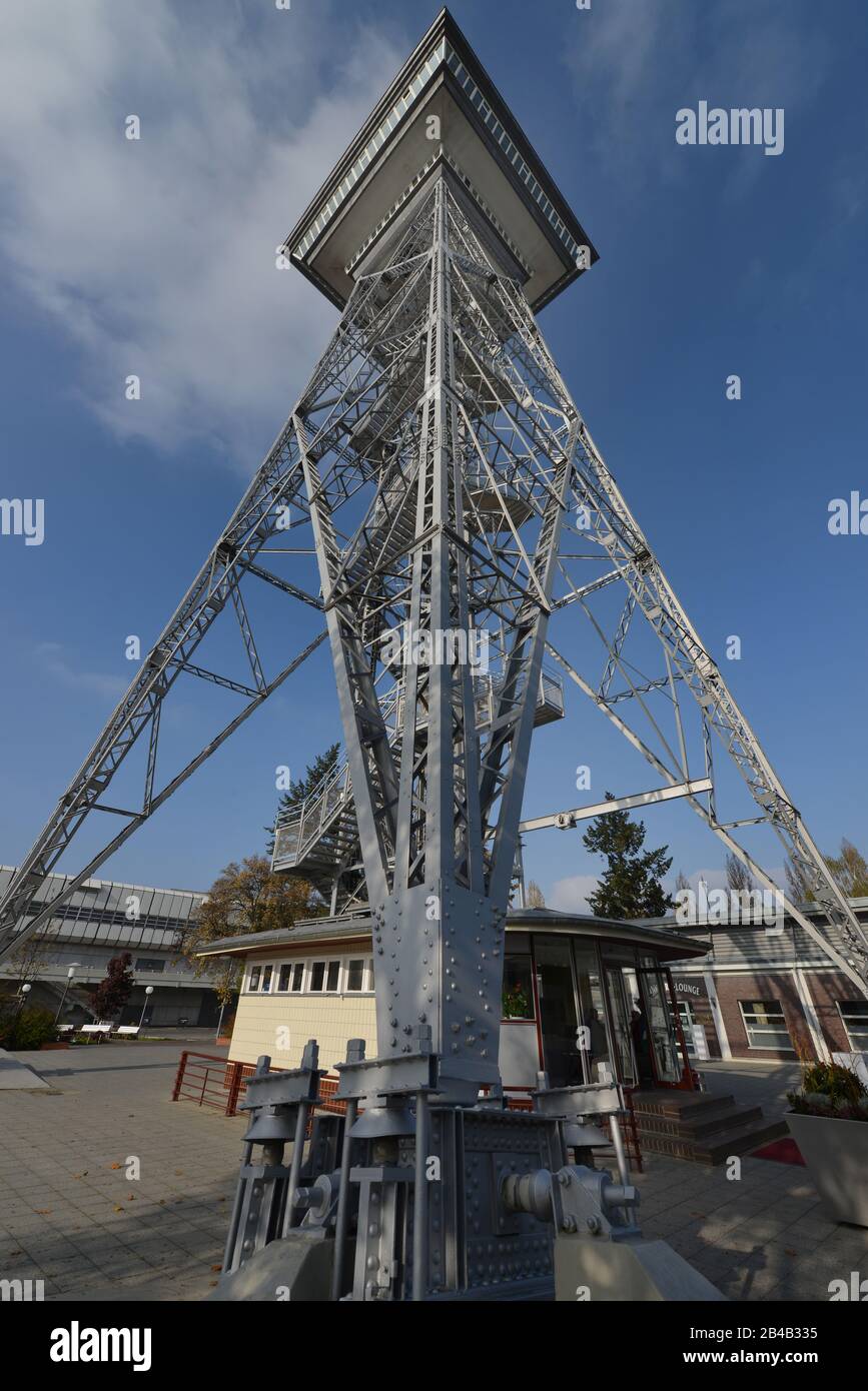 Stahl turm hi-res stock photography and images - Alamy