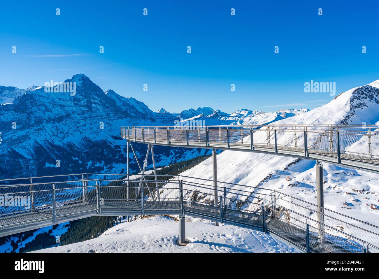 Metal bridge of the Cliff Walk on First mountain with spectacular view ...