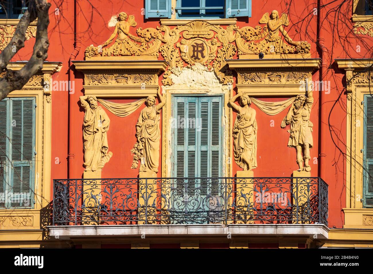 France, Alpes-Maritimes, Nice, the old port or Lympia port, facade of ...
