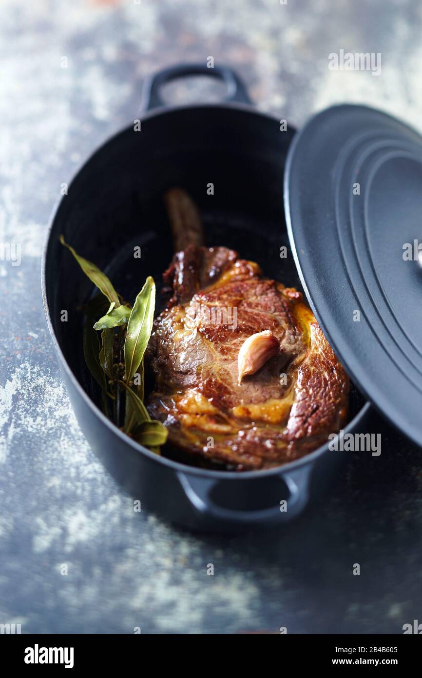 Beef rib in casserole dish Stock Photo - Alamy
