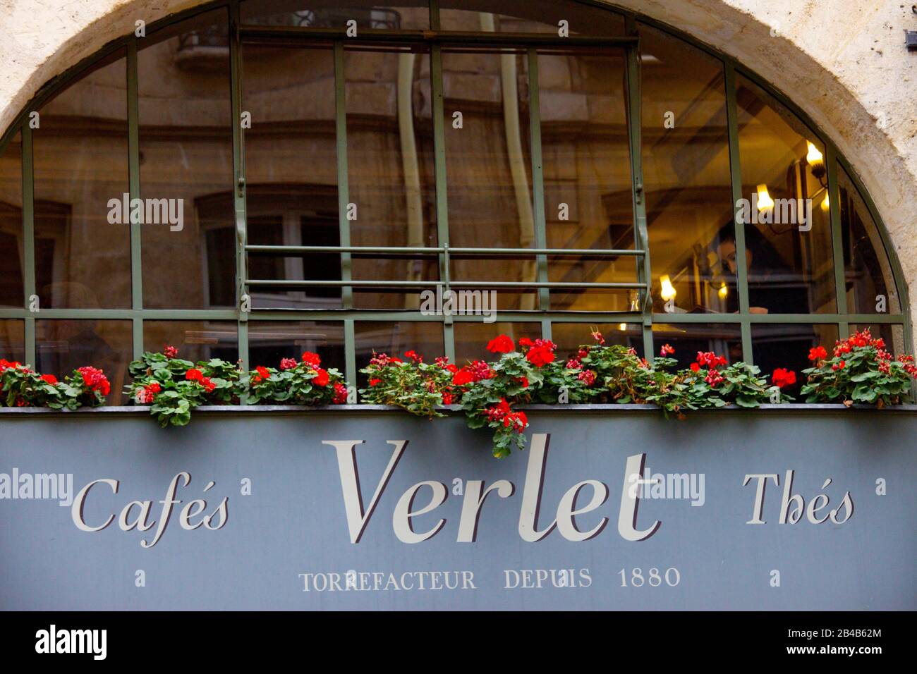 France, Paris, Cafe verlet paris Stock Photo - Alamy