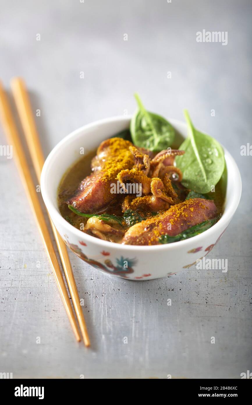 Curry squid hi-res stock photography and images - Alamy