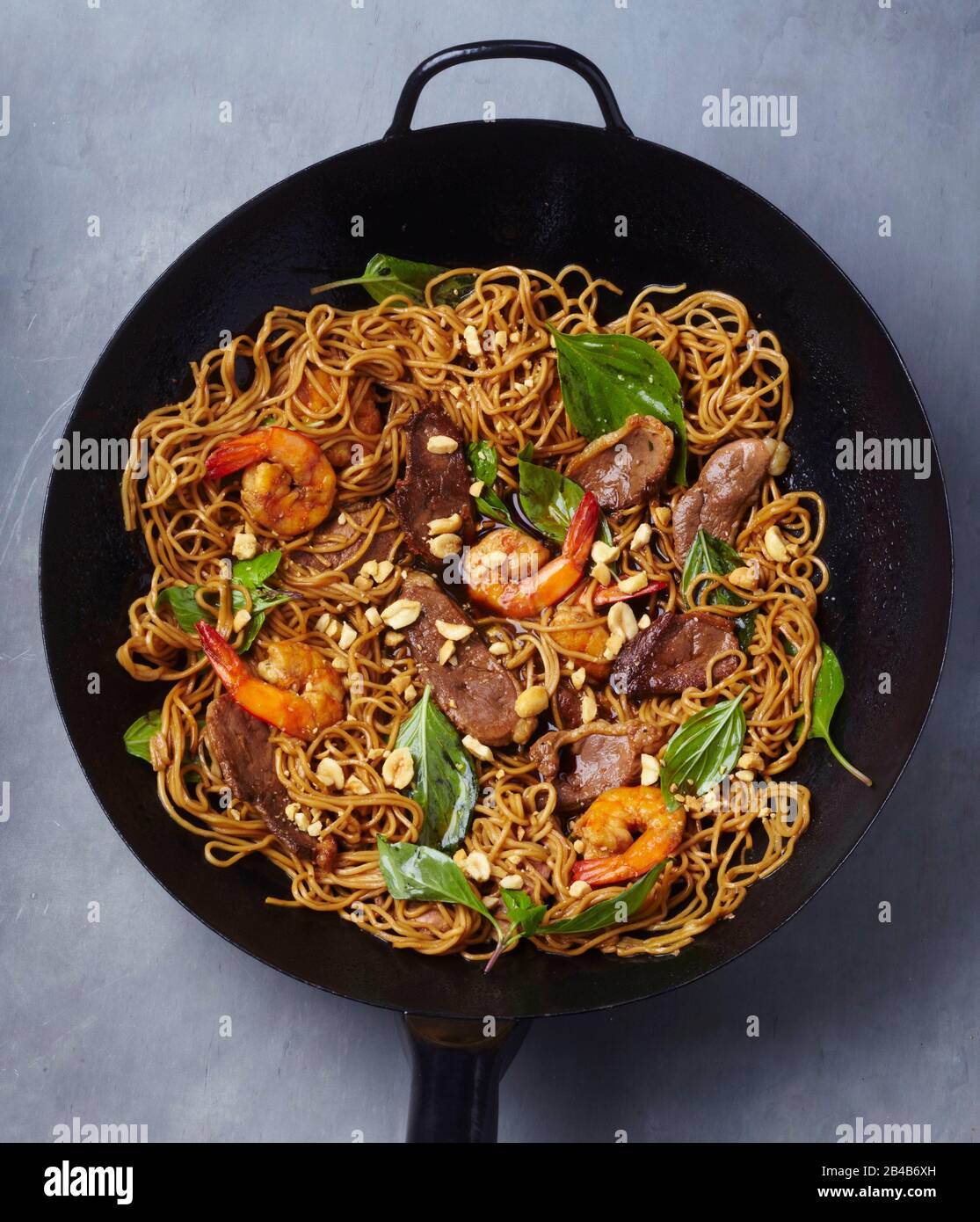 Wok duck hi-res stock photography and images - Alamy