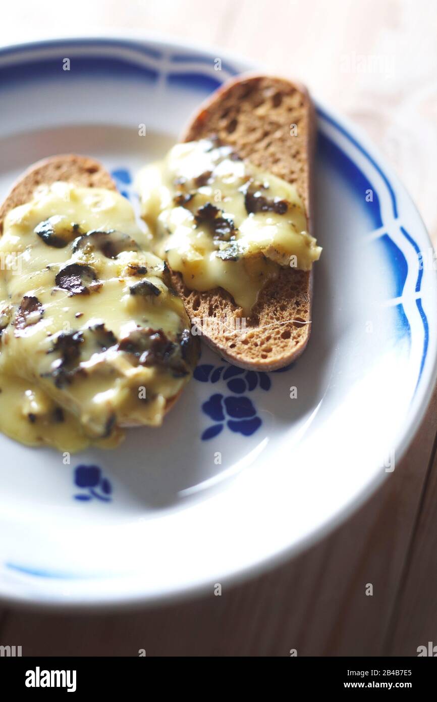 Melted cheese, truffle camembert Stock Photo - Alamy