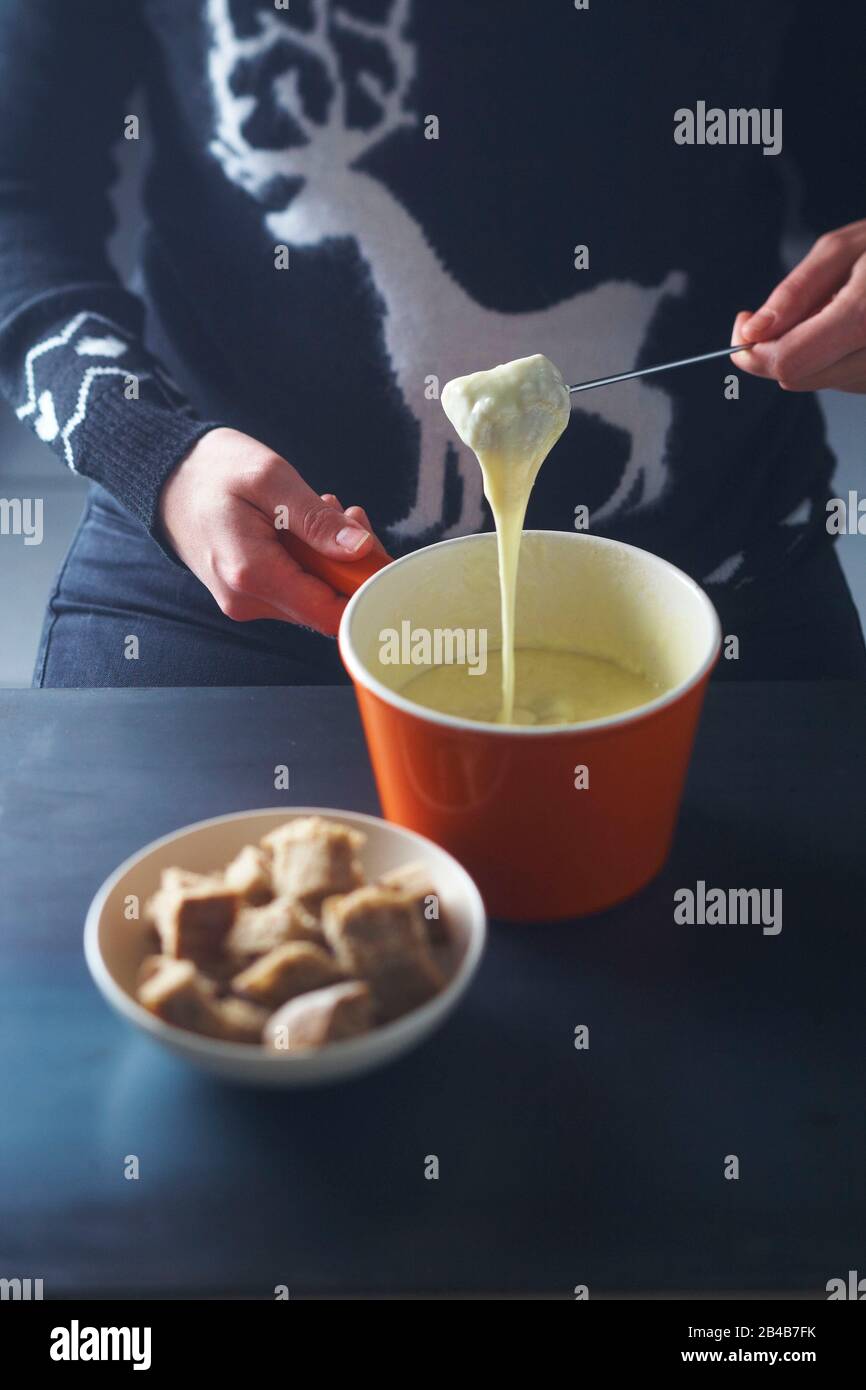 Melted cheese, Savoyard Stock Photo - Alamy