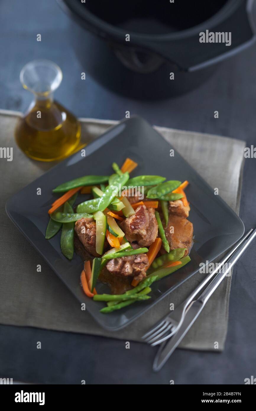 Stews, lamb navarin Stock Photo - Alamy