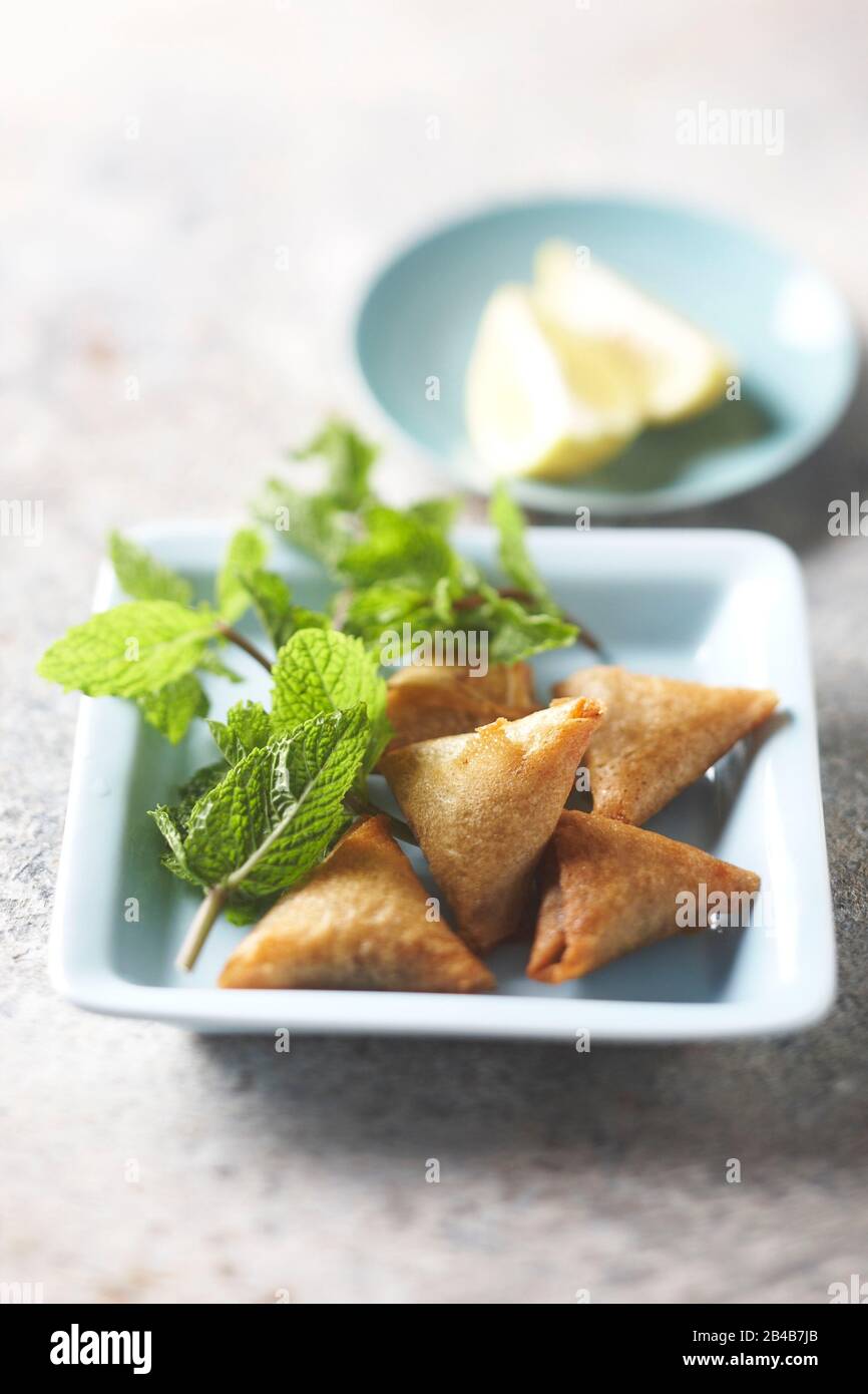 Crispy samosa with fresh cheese Stock Photo - Alamy