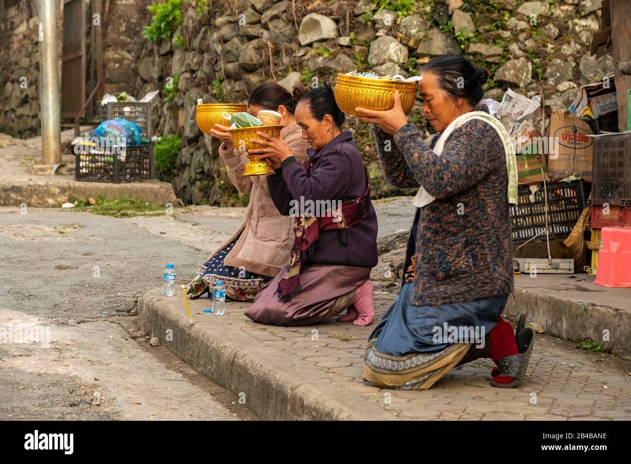 Laos, Phongsaly province, Phongsaly town, ceremony of the offerings ...